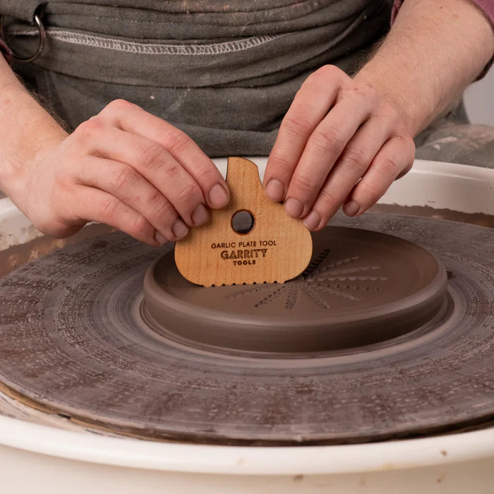 GARRITY GARLIC PLATE TOOL – Euclids Pottery Store